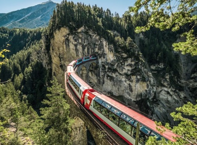 Swiss Luncurkan Kereta Penumpang Terpanjang di Dunia, Ada 4.550 Kursi ...